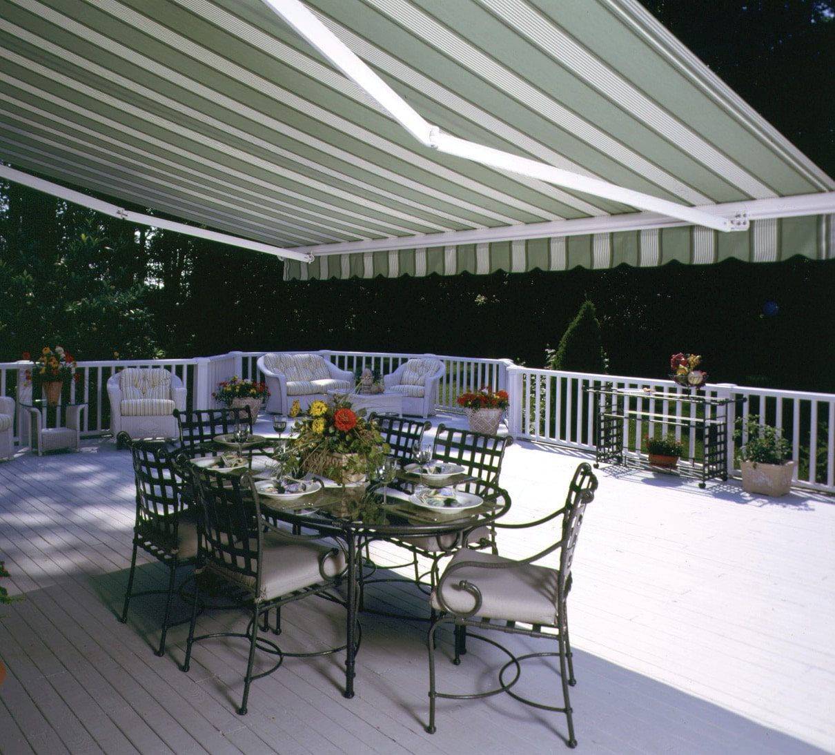 shadow-plus - SUN STOPPER SHADES SYSTEMS